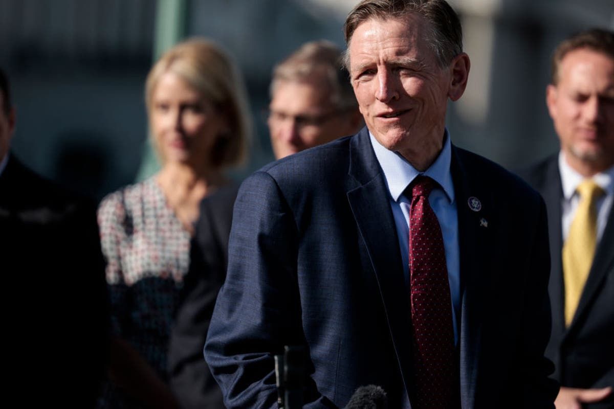 Far-right Rep Paul Gosar deletes tweet endorsing…