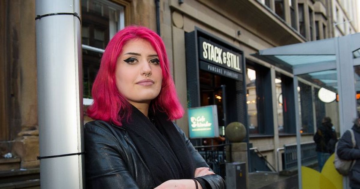 Scottish waitress at pancake restaurant says she was…