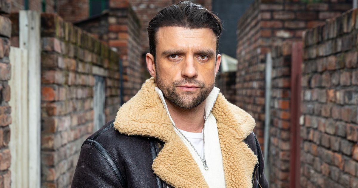Corrie reveals Jacob's dad Damon is secretly related…