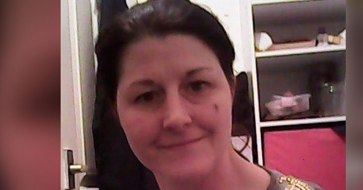 Mum stabbed to death by man defending his home from…