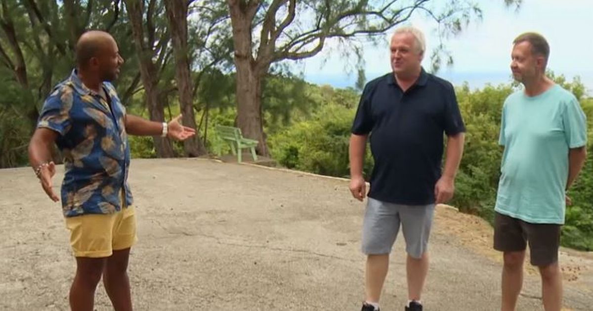 A Place in the Sun's Craig Rowe alarmed as he issues…