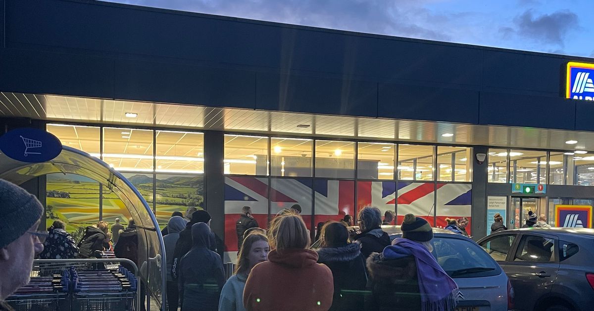 Huge queues outside Aldi as viral Prime drink 'sold…