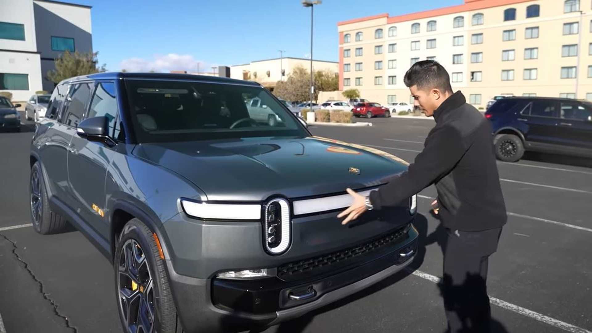 This Tesla Model X Owner Bought A Rivian R1S: Which Is…