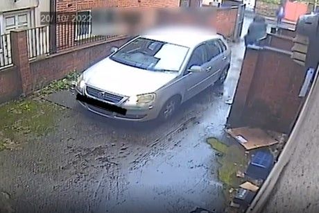 CCTV shows shocking moment woman attacked and robbed…