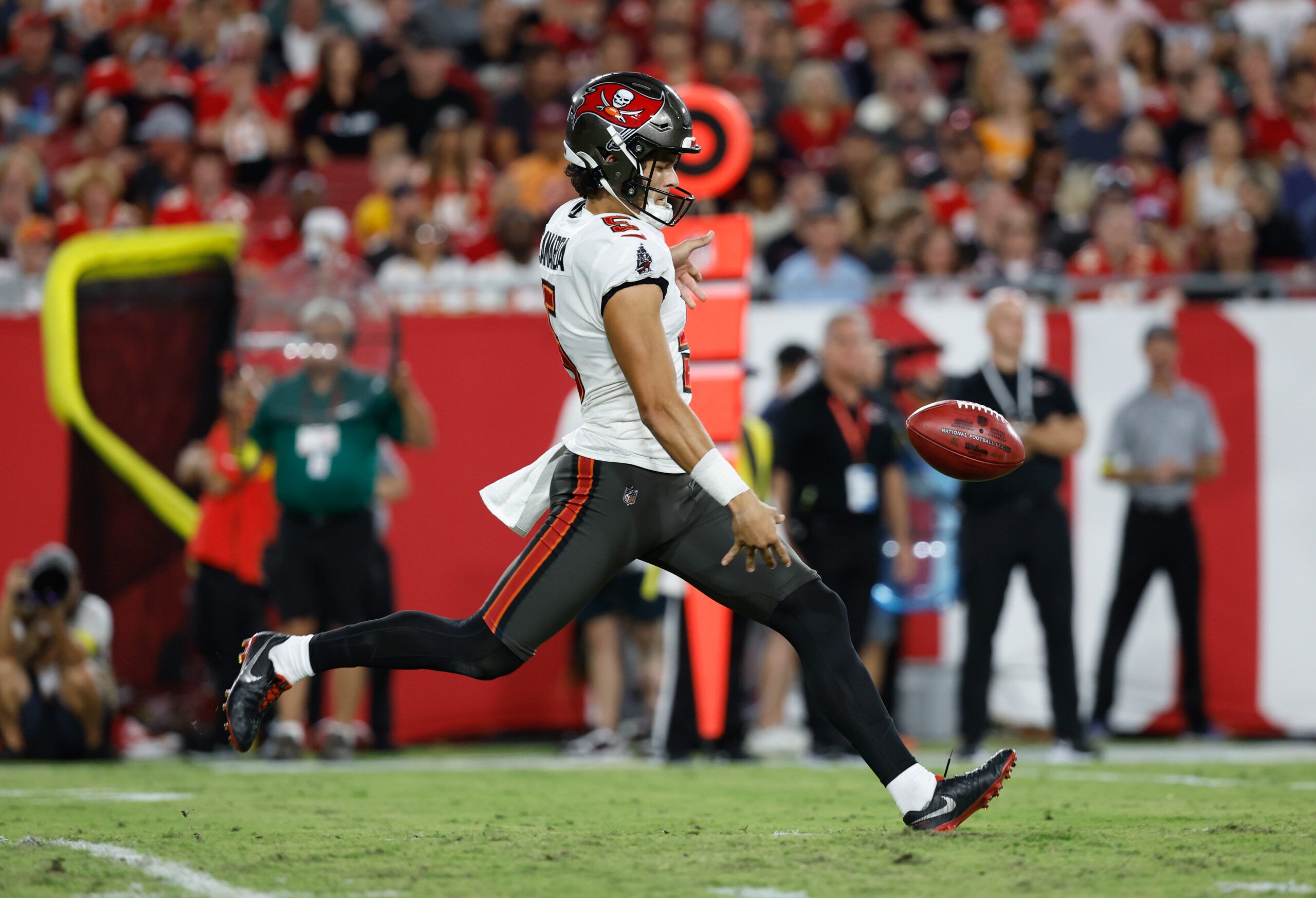 Former UGA star Jake Camarda makes NFL special teams…