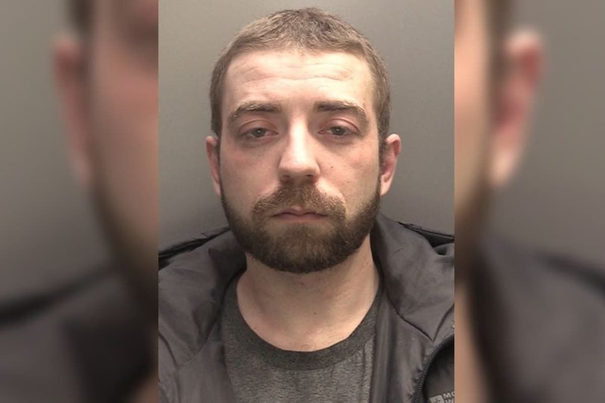 Jailed man leaps from dock at court and goes on run as…