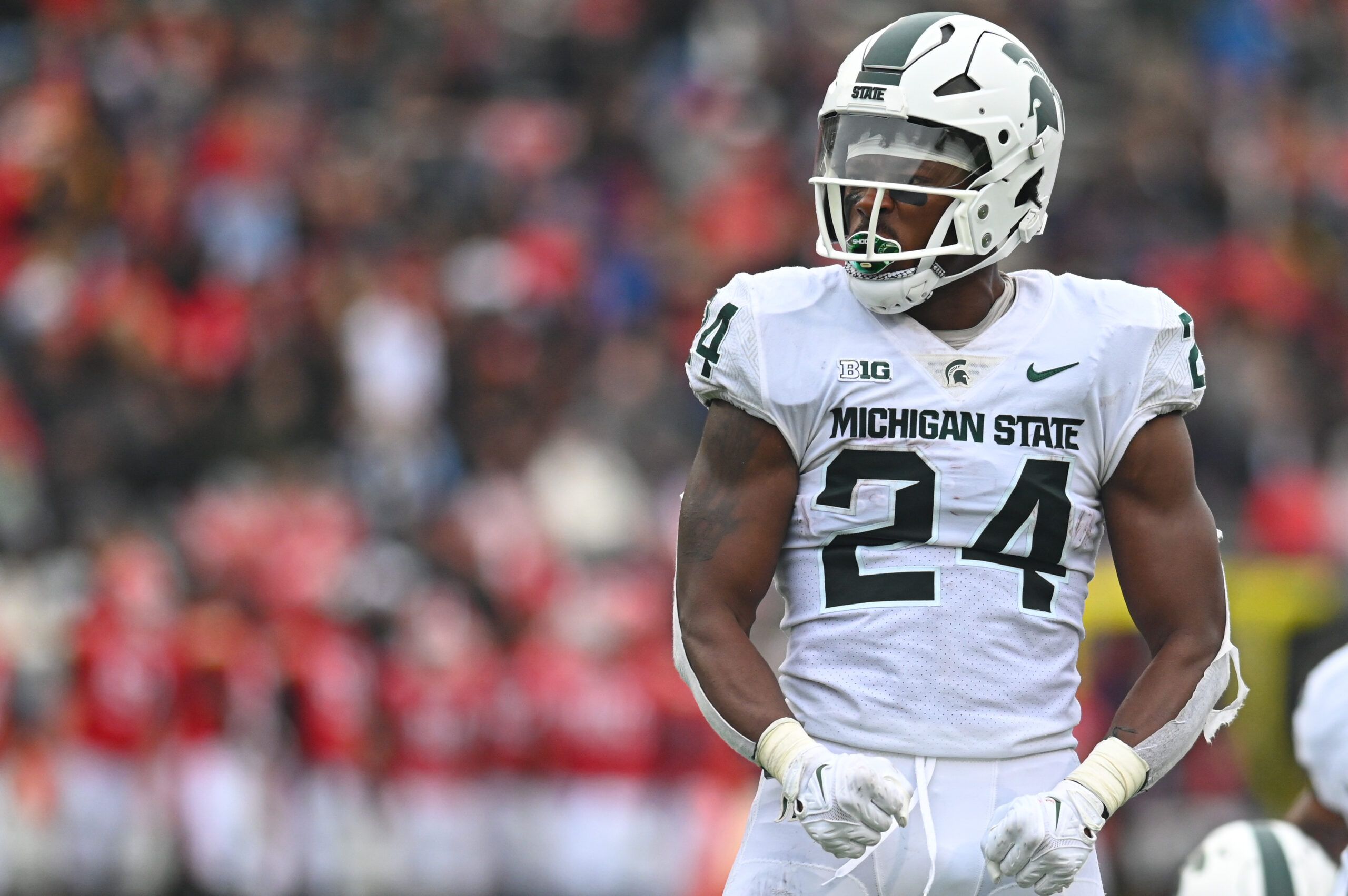 Michigan State football RB Elijah Collins enters NCAA…