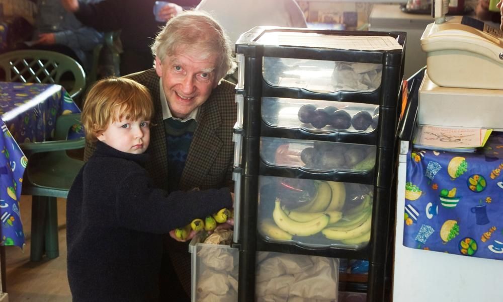 Bob Holman was an anti-poverty activist who lived his…