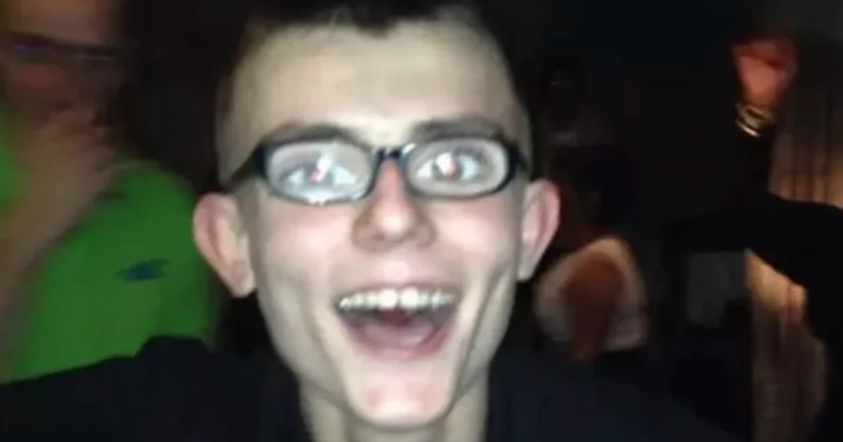 Heartbroken sister pays tribute to young Scots man who…