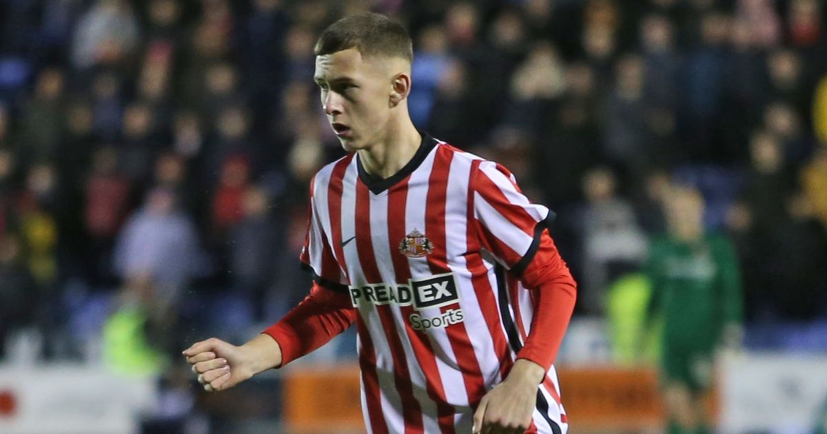 Chris Rigg becomes Sunderland's youngest ever outfield…