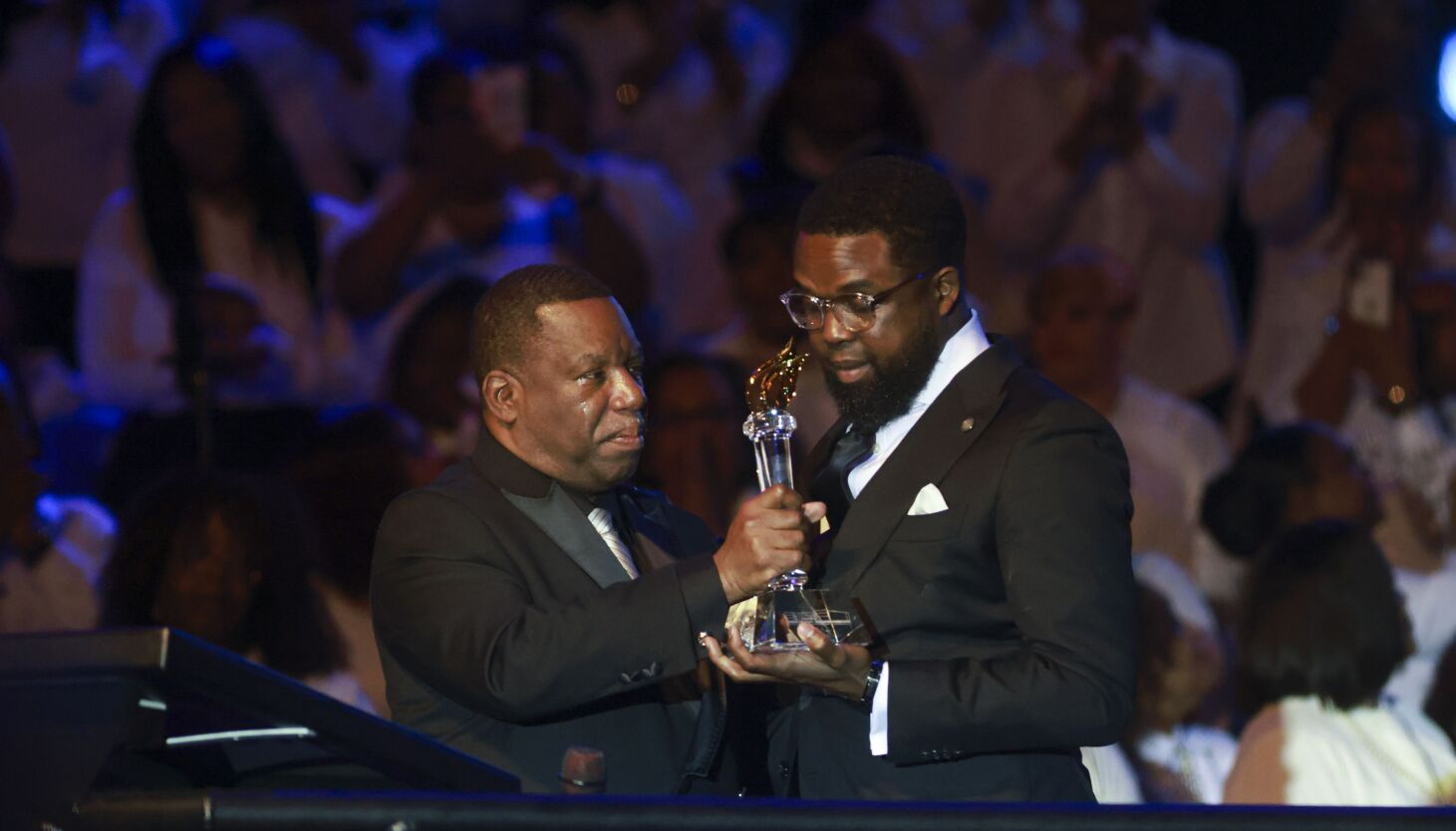 The Rev. James Meeks conducts final service at Salem…