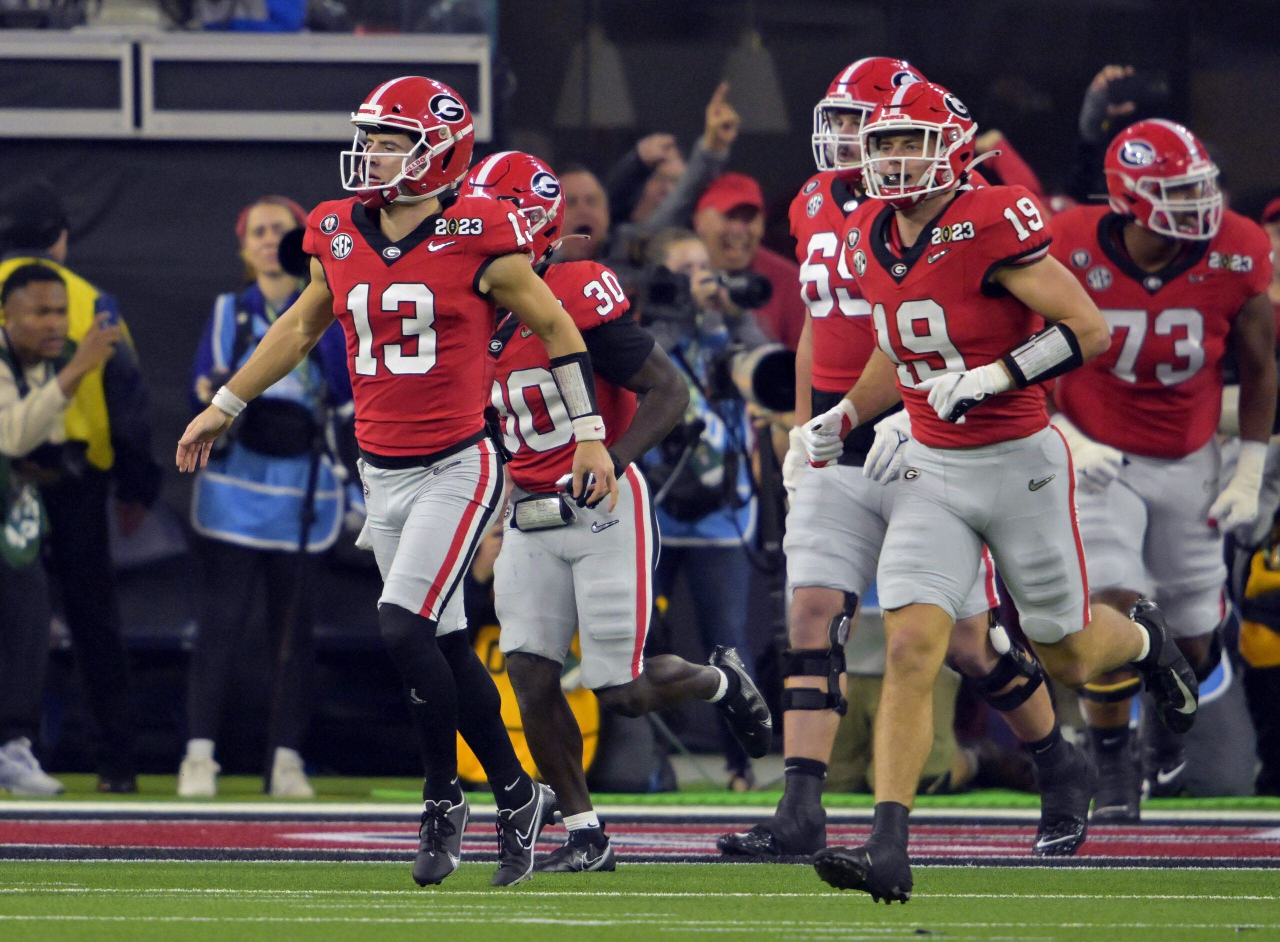 92 yard drive ends in a Stetson Bennett touchdown run