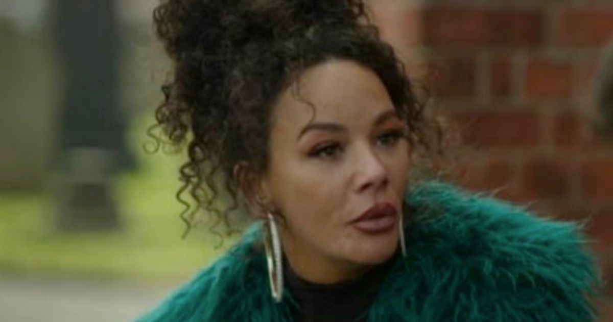 Waterloo Road fans go wild as iconic character makes…