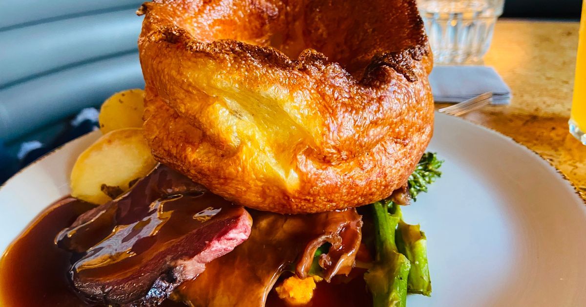 'I tried the Greater Manchester Sunday roast named…