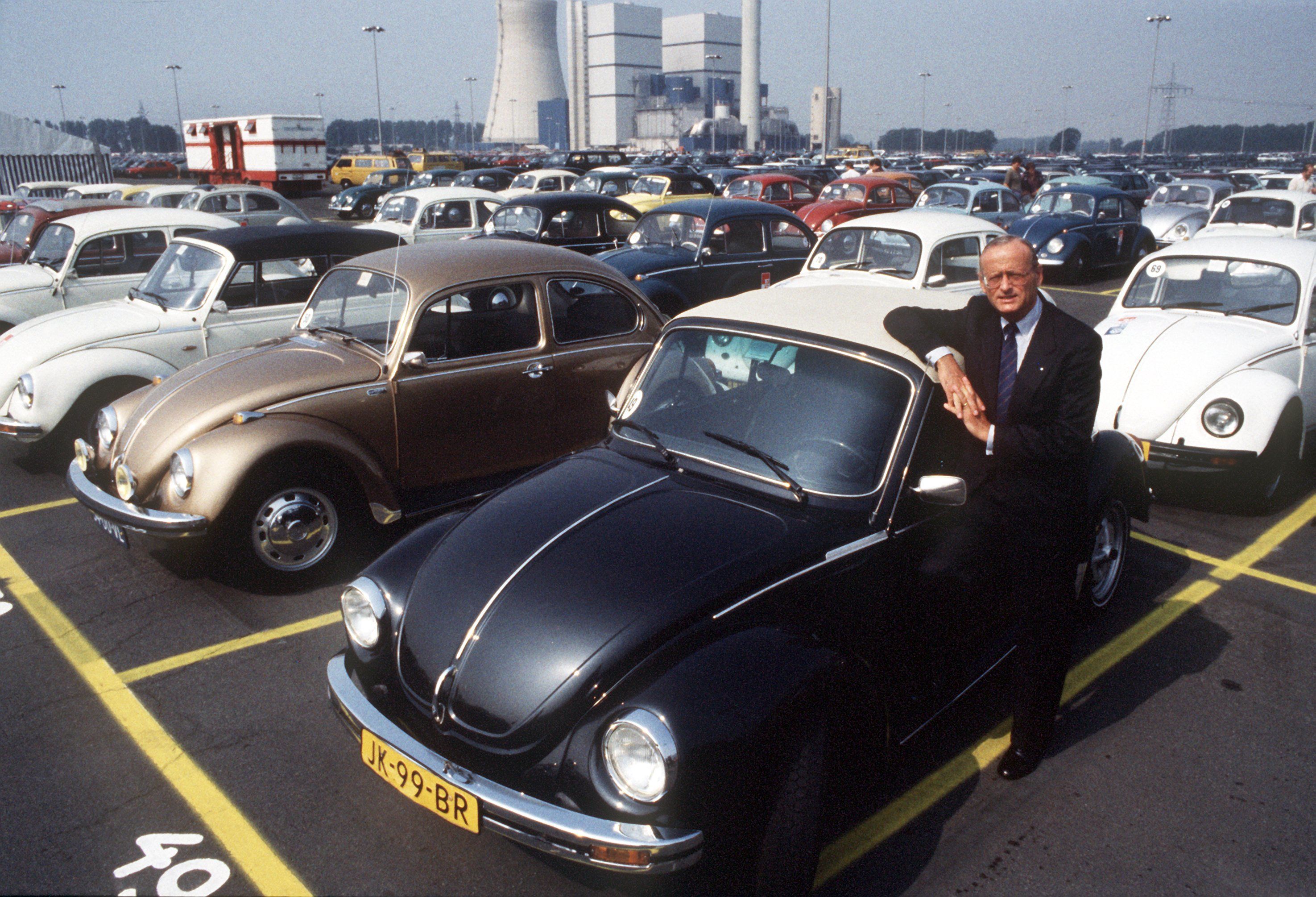 Carl Hahn, VW CEO Who Brought the Beetle to America,…