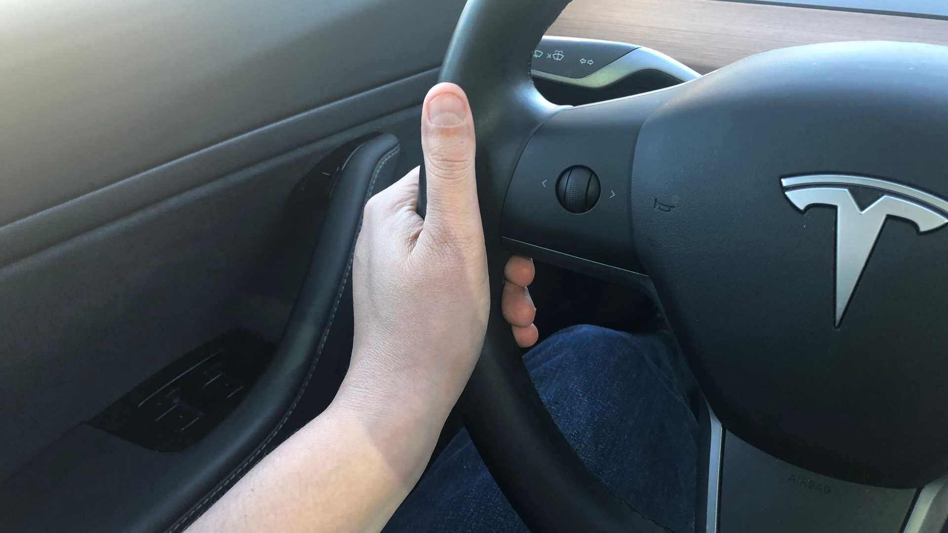 Tesla's New Autopilot And Full Self-Driving Hardware…