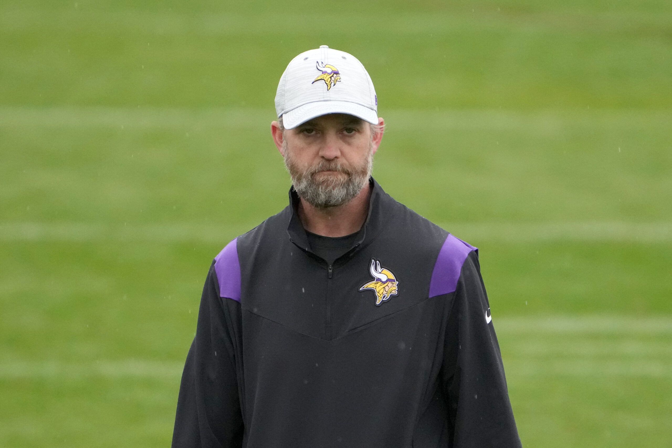 Report: Vikings’ Wes Phillips declines Chargers’…