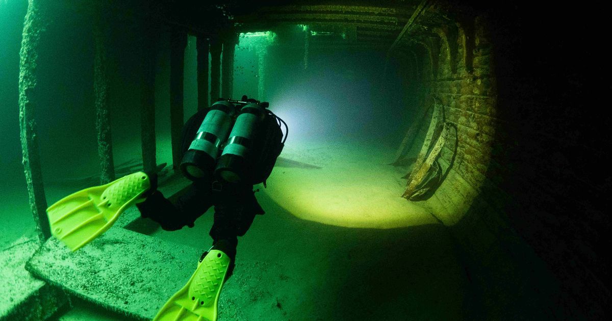 Wreck of 'Al Capone's party boat' seen in eerie photos…
