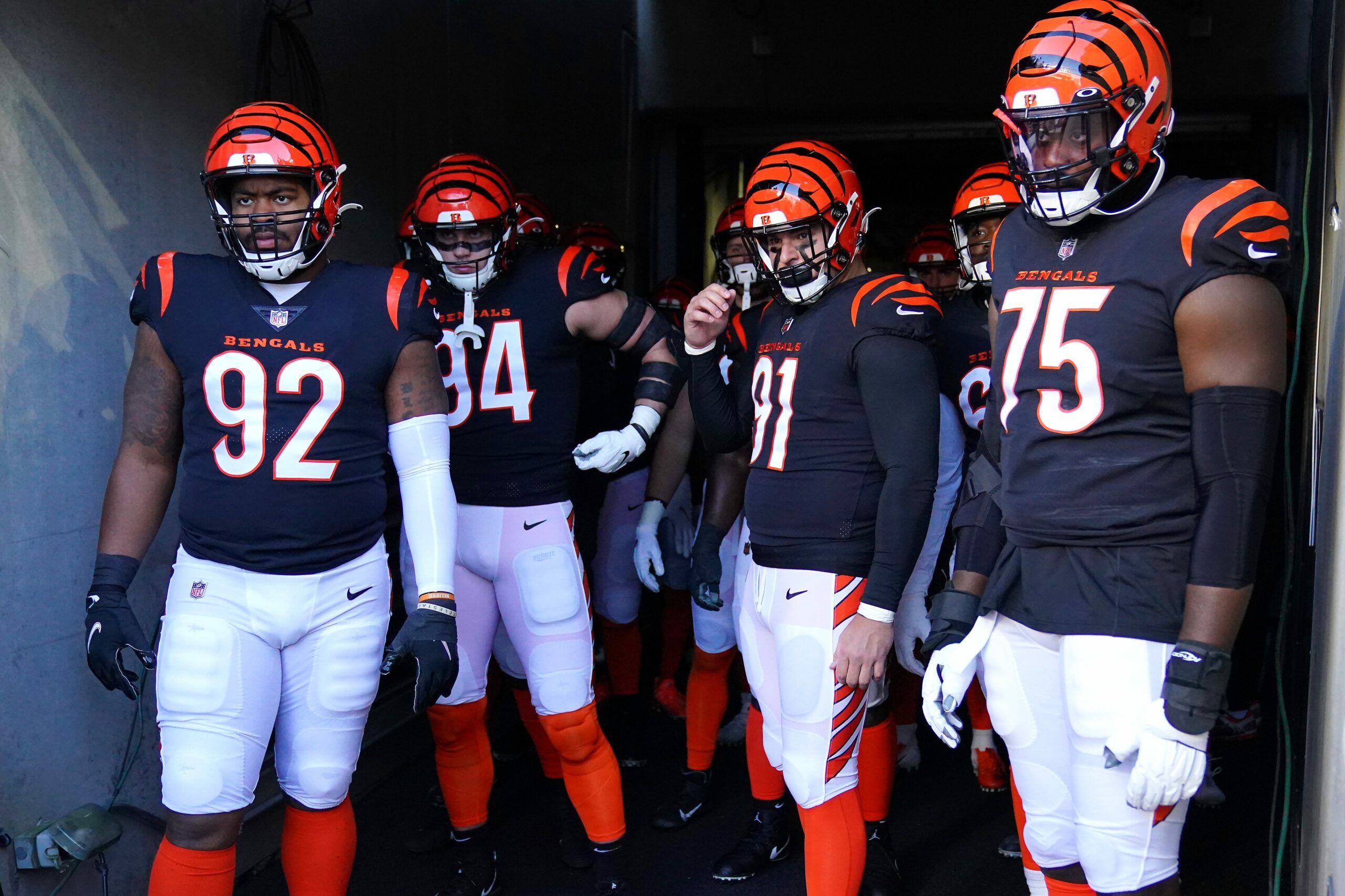 Bengals make roster moves before divisional round…