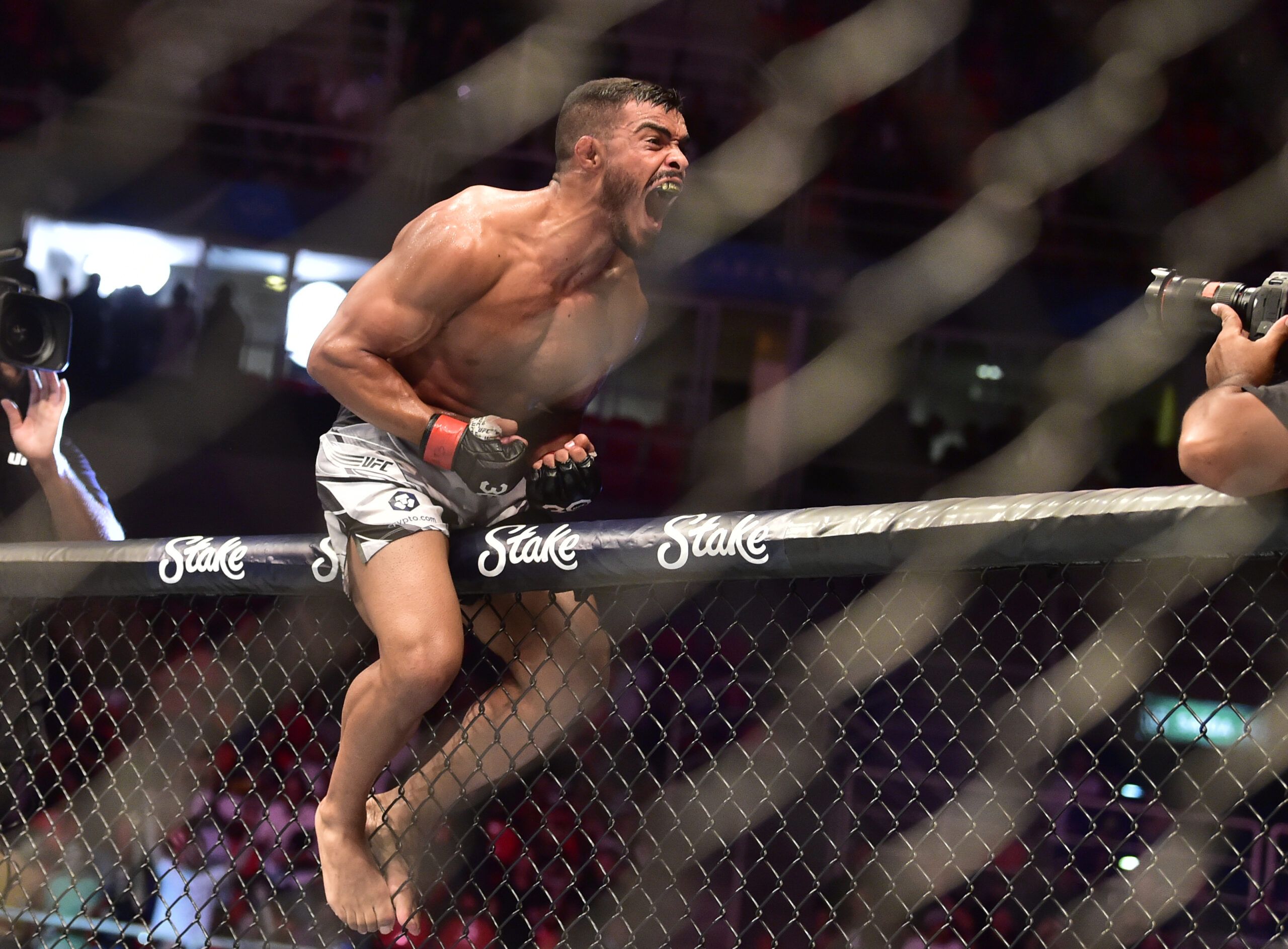 Ismael Bonfim def. Terrance McKinney at UFC 283: Best…