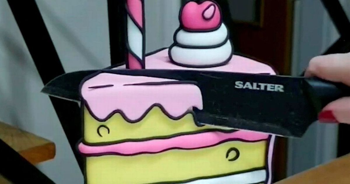 The Bury baker creating incredible 2D cakes that look…