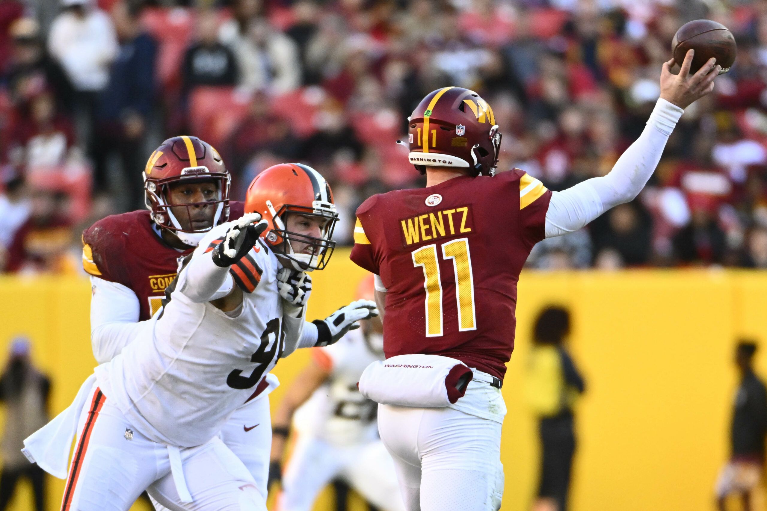 Commanders’ quarterbacks struggled with accuracy in…