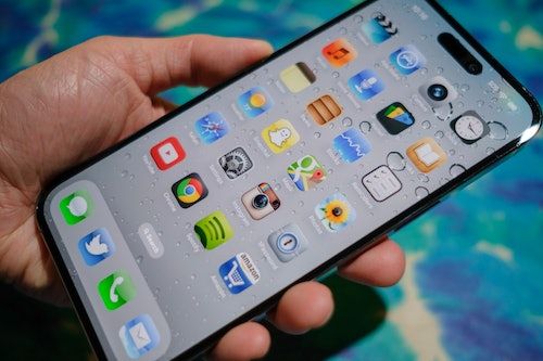 Arc browser for iPhone is bringing skeuomorphism back…
