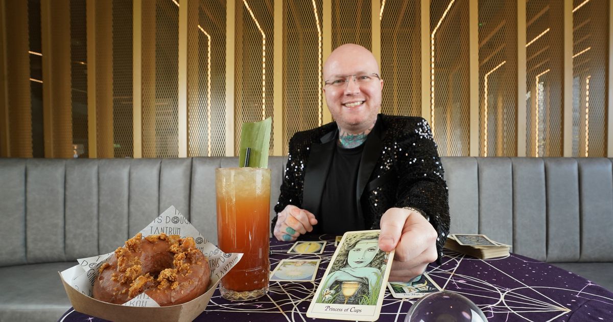 Glasgow bar The Alchemist to play cupid with Tarot…