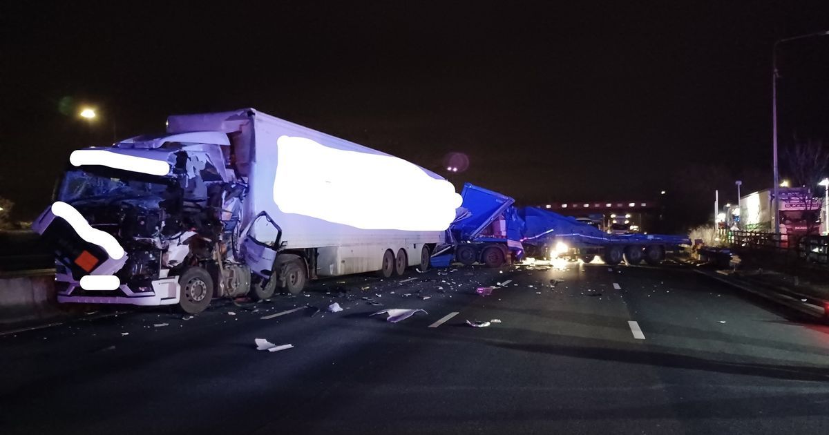 M6 closed as two lorry crash spreads debris across…