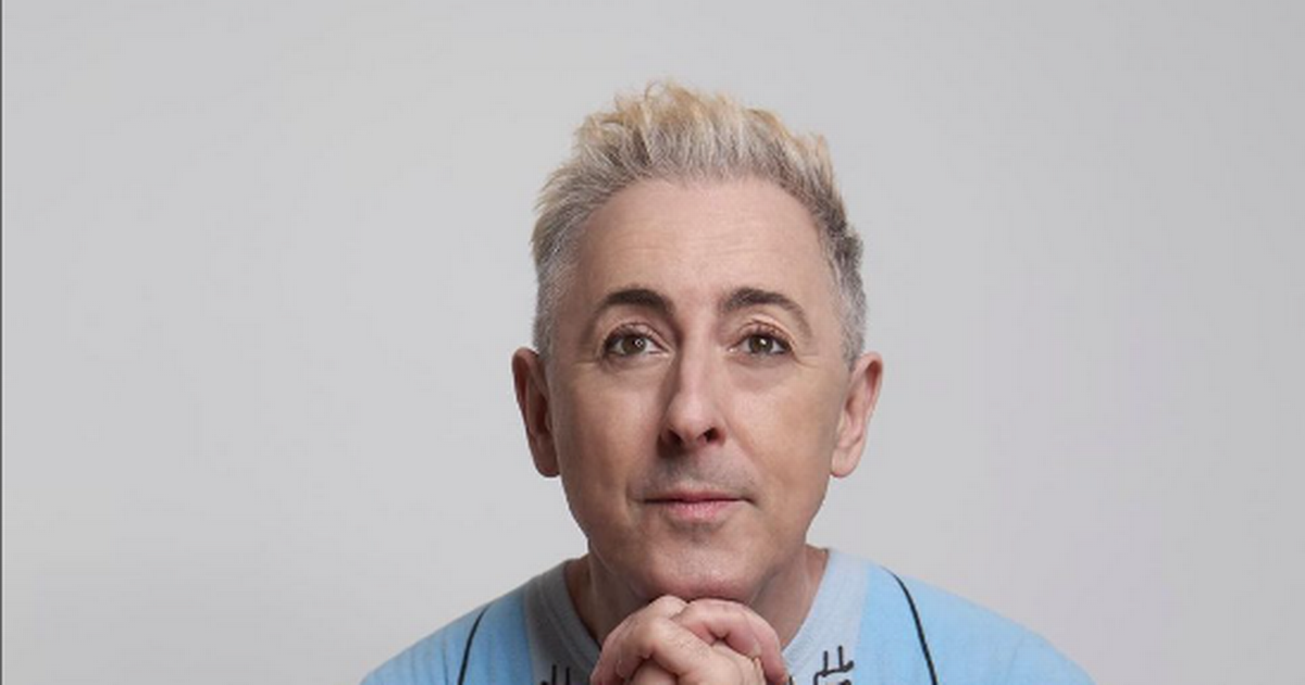 Scottish actor Alan Cumming hands back OBE after…