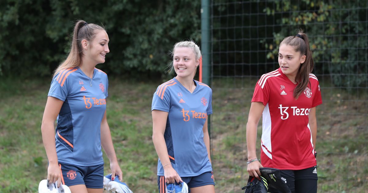 Duo sign first Manchester United professional…