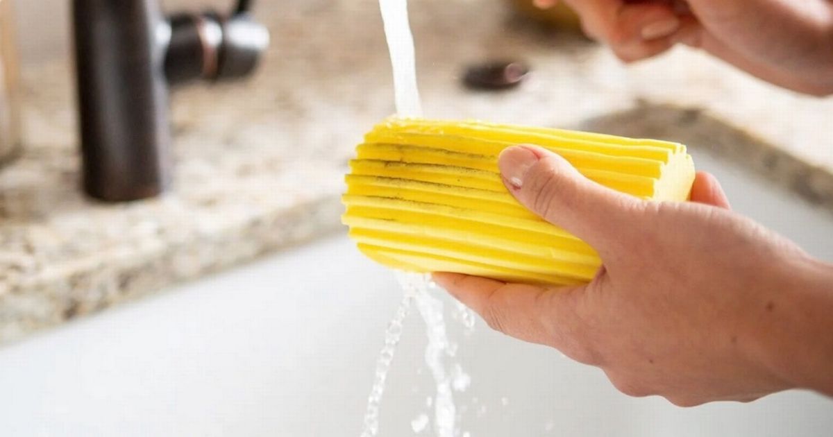 Cleaning fans rave about 'game changing' duster that…