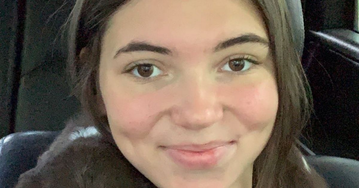 Girl born with no womb was told by doctors she was…