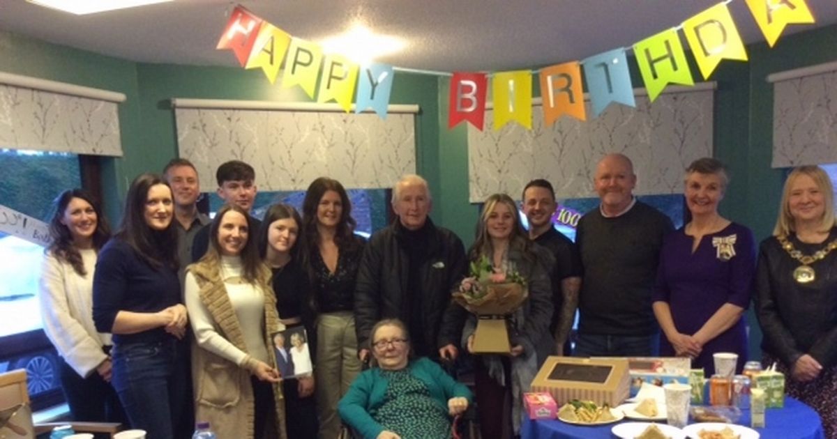 Family of 100 year old travel from around the country…