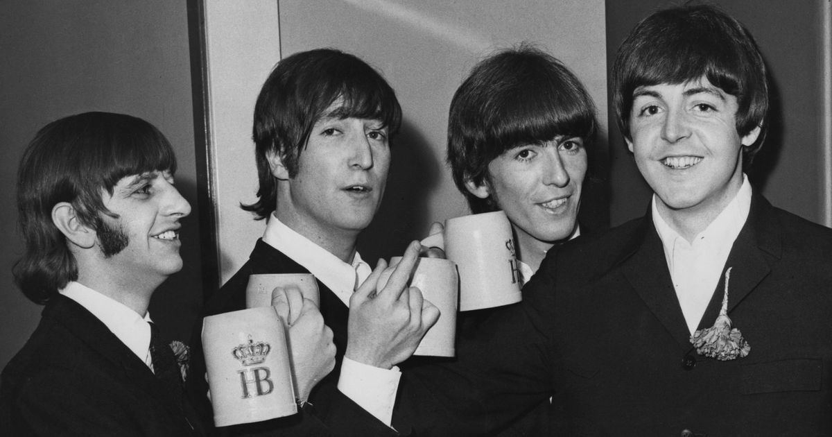 The Beatles fans 'can't breathe' at little girl's…