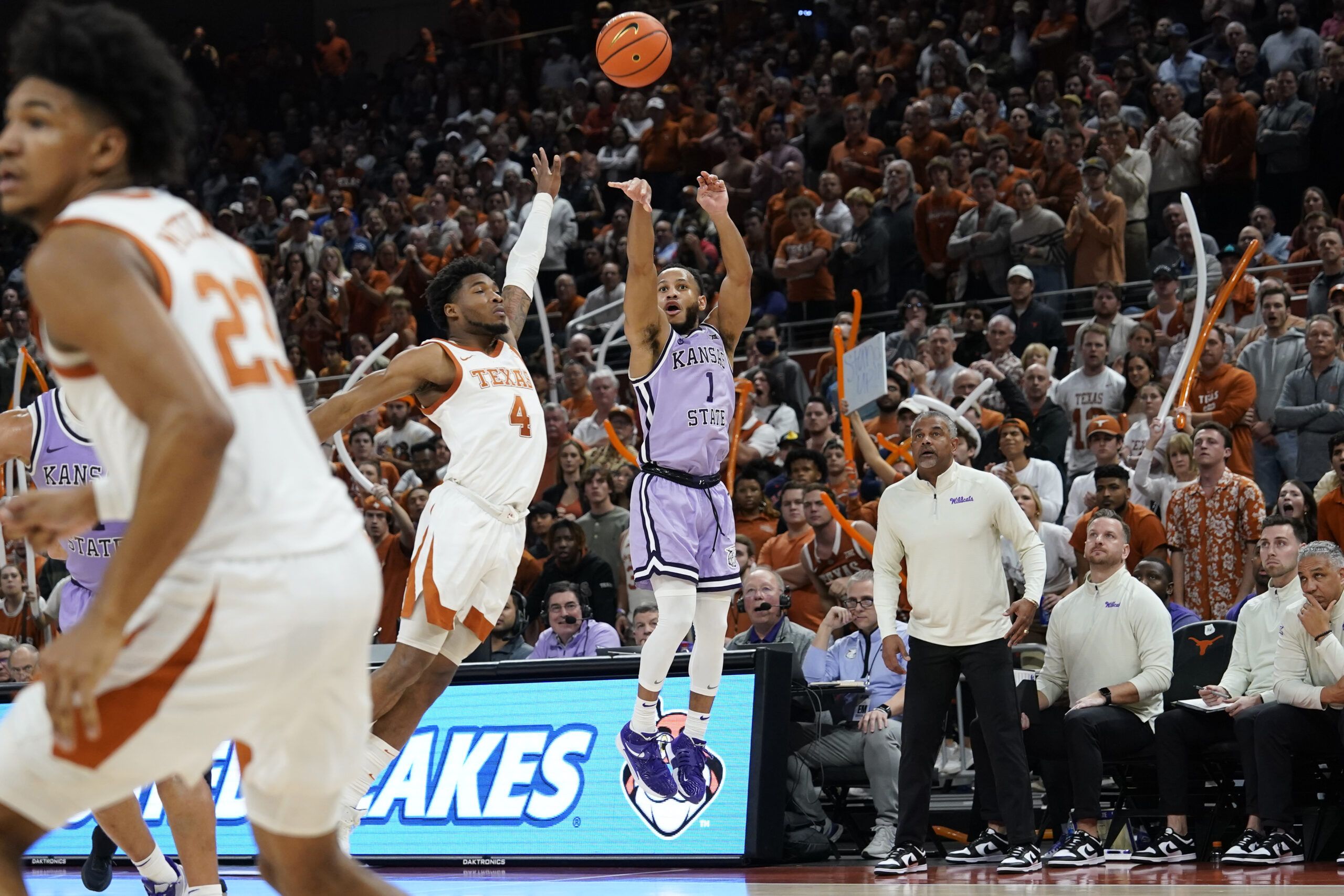 Texas vs. Kansas State, live stream, TV channel, time,…