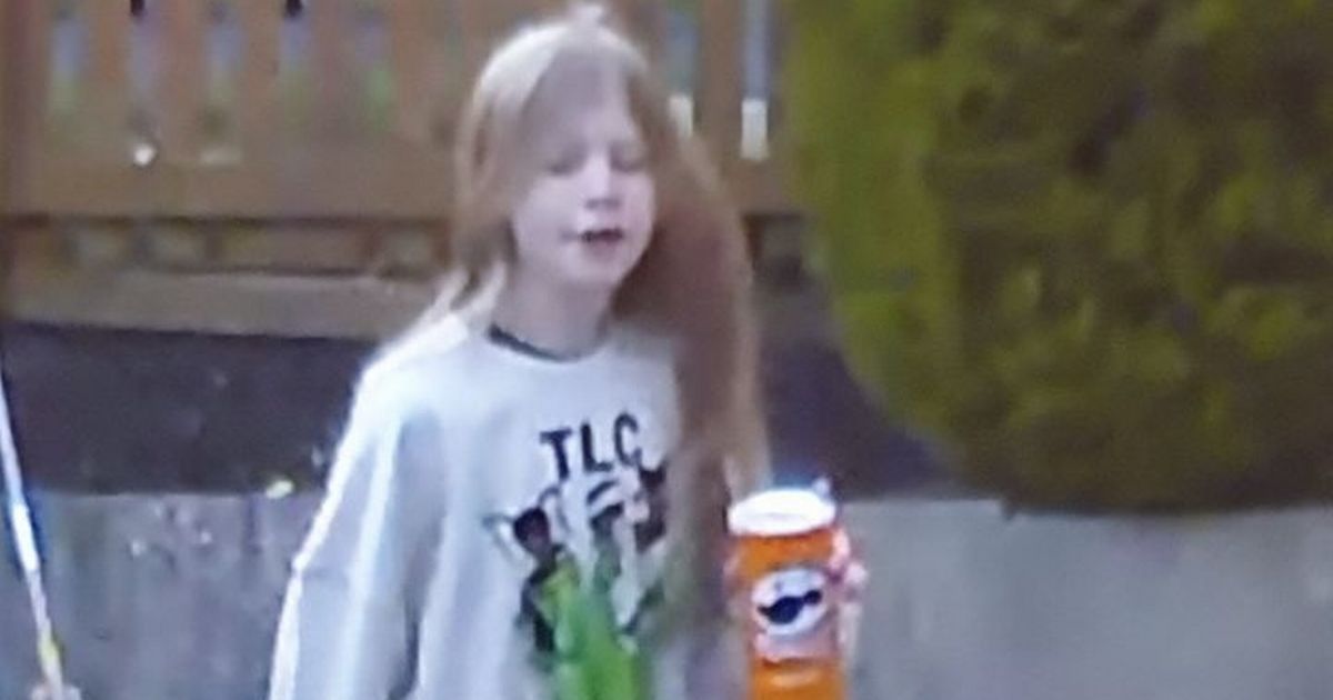 Urgent police search to find missing girl, 11, as…