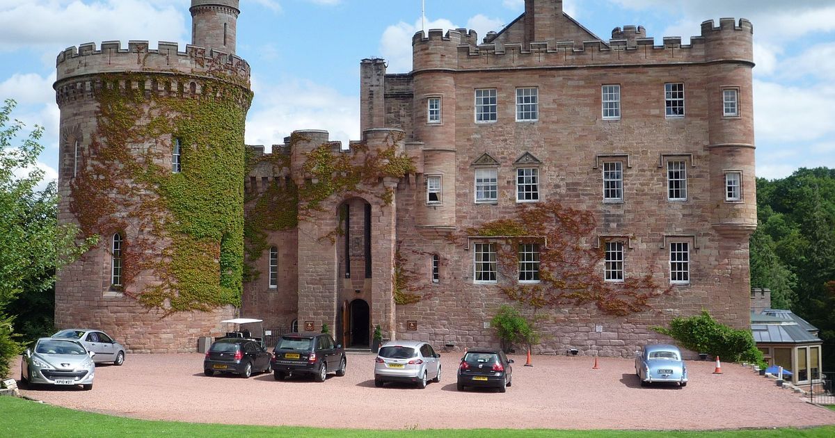 The idyllic castle you can stay in near Edinburgh…