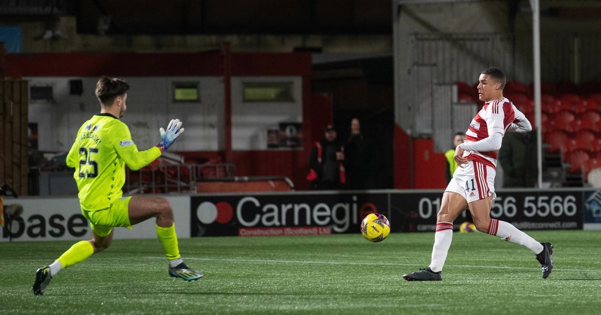 Hamilton 2, Queens 1: 16-year-old Ryan One fires…