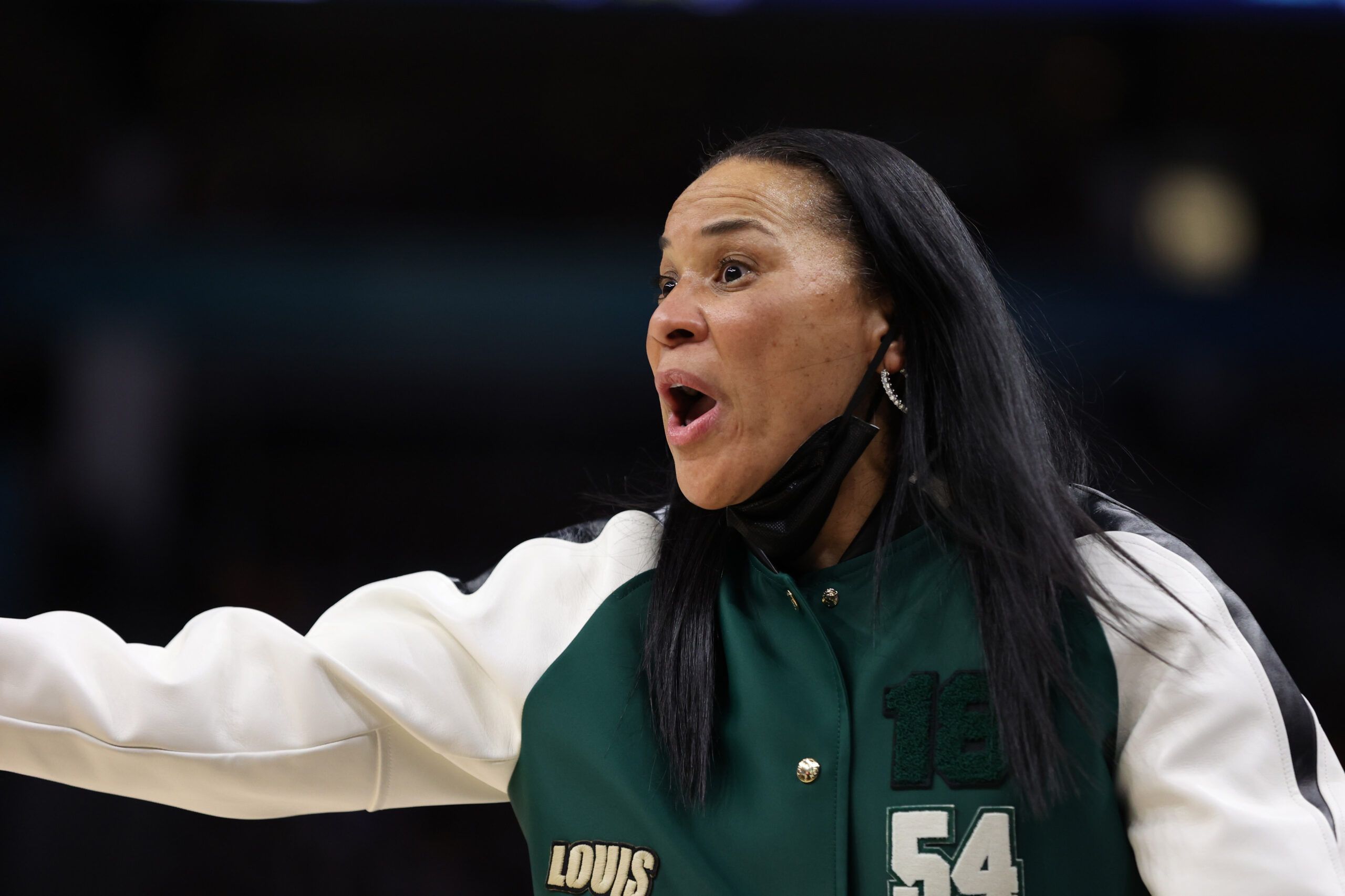 Dawn Staley repped her hometown Philadelphia Eagles…