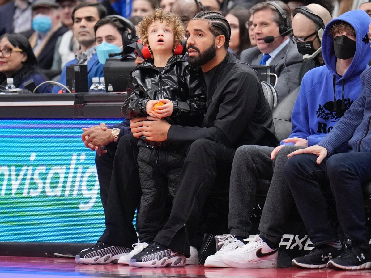 Drake’s five-year-old son Adonis sweetly praises him…