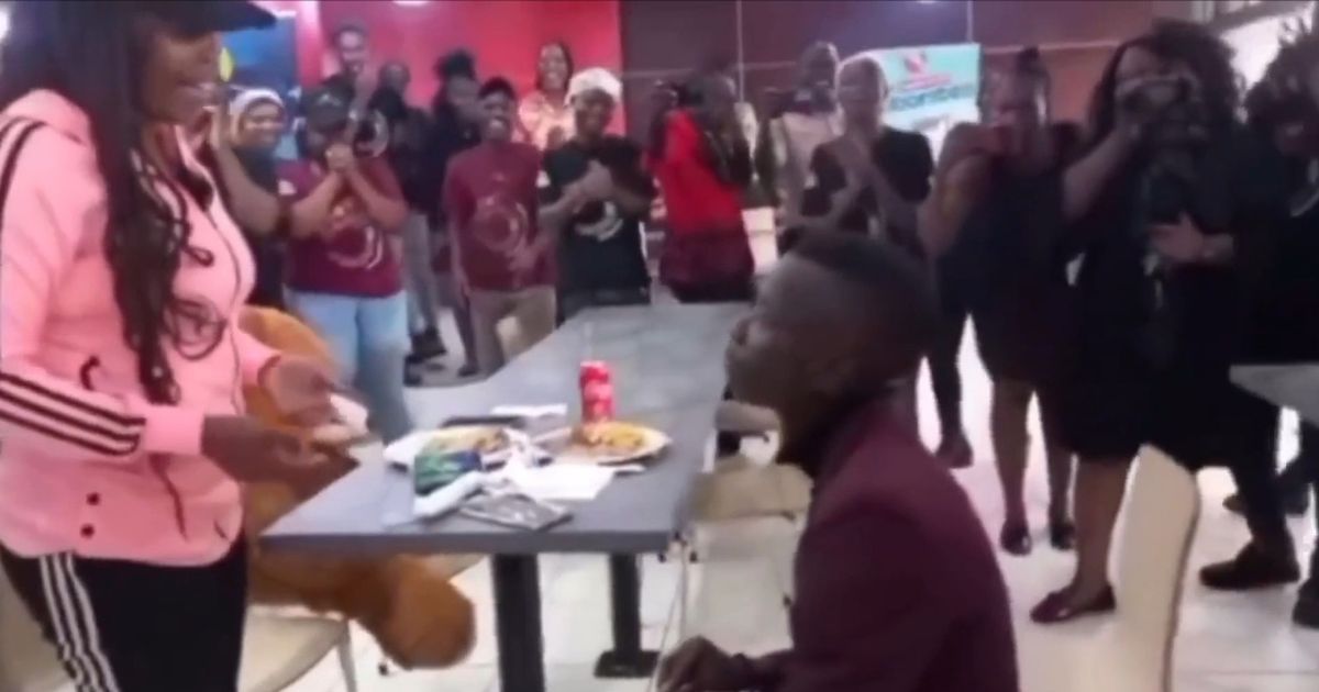 Woman snubs boyfriend's fried chicken proposal and…