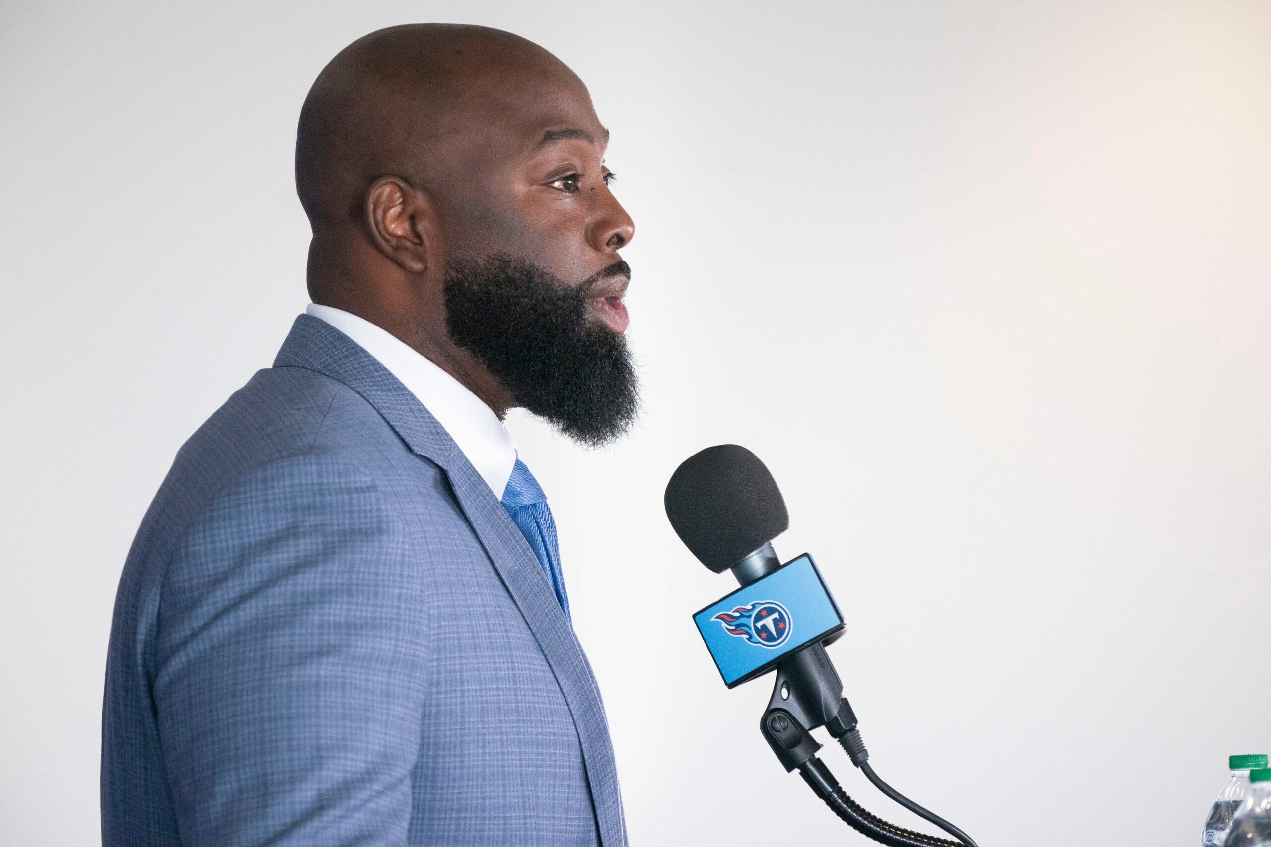 49ers players heap praise on Titans GM Ran Carthon