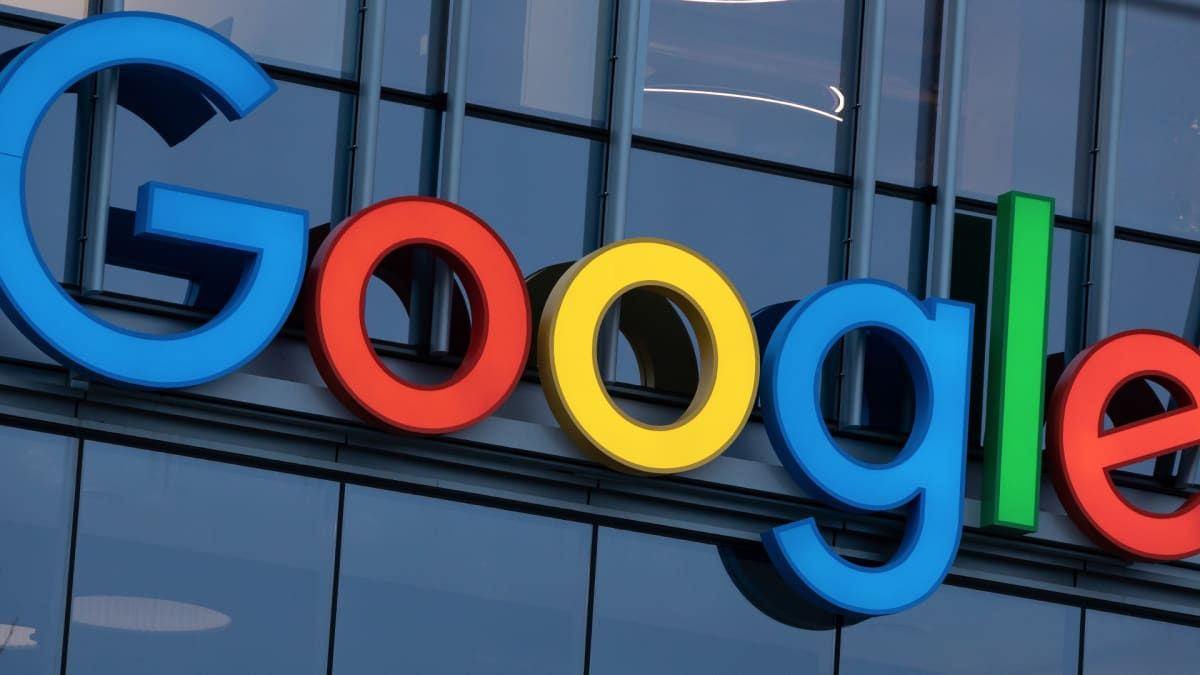 Former Google Employee Issues Scathing Warning About…