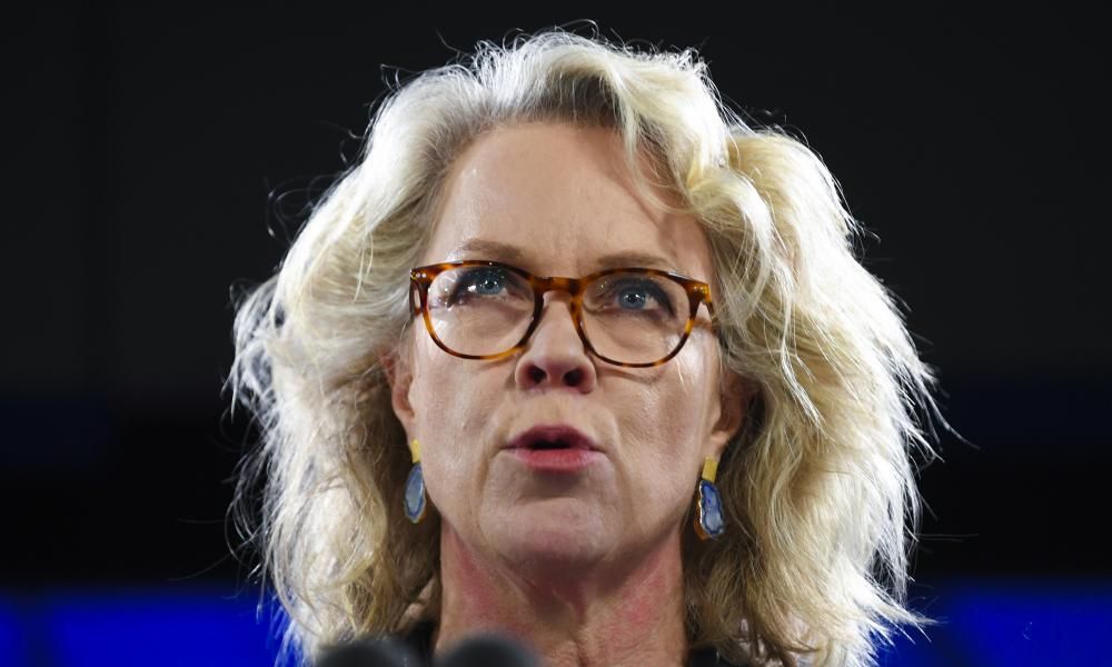 Laura Tingle a step closer to ABC board with staff…