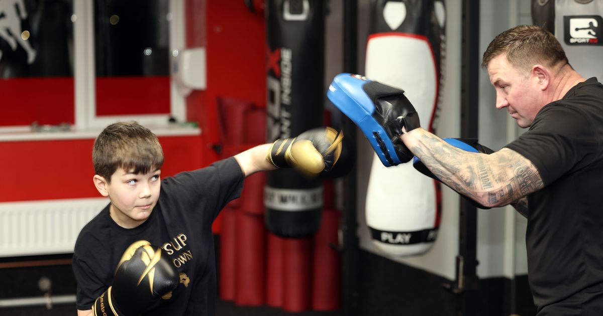 Newcastle gym offering local children free boxing…