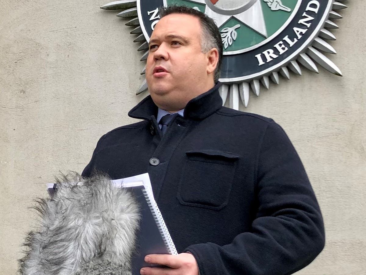 ‘Masked men’ shoot senior Northern Irish police…