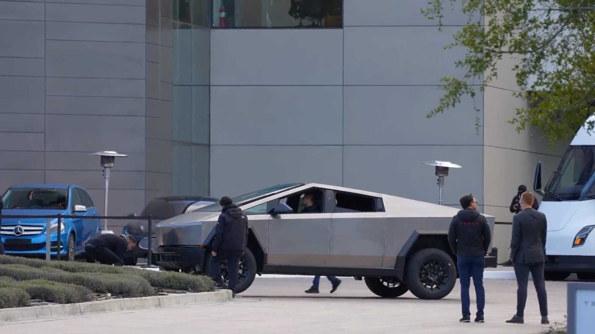 Watch The Cybertruck Go "Off-Road" At Tesla's…