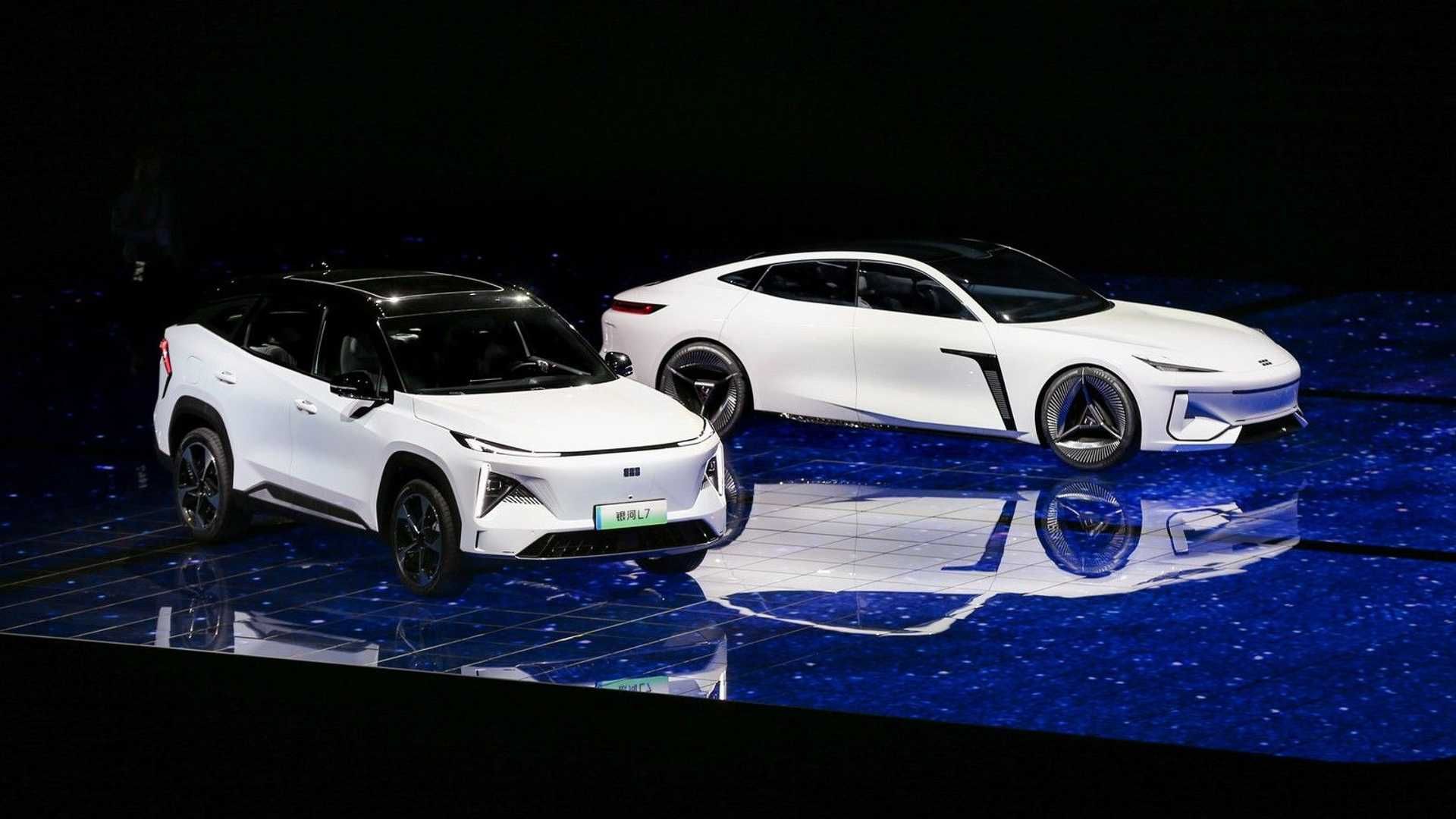 Geely's Galaxy EV Luxury Brand Debuts Light BEV Study,…