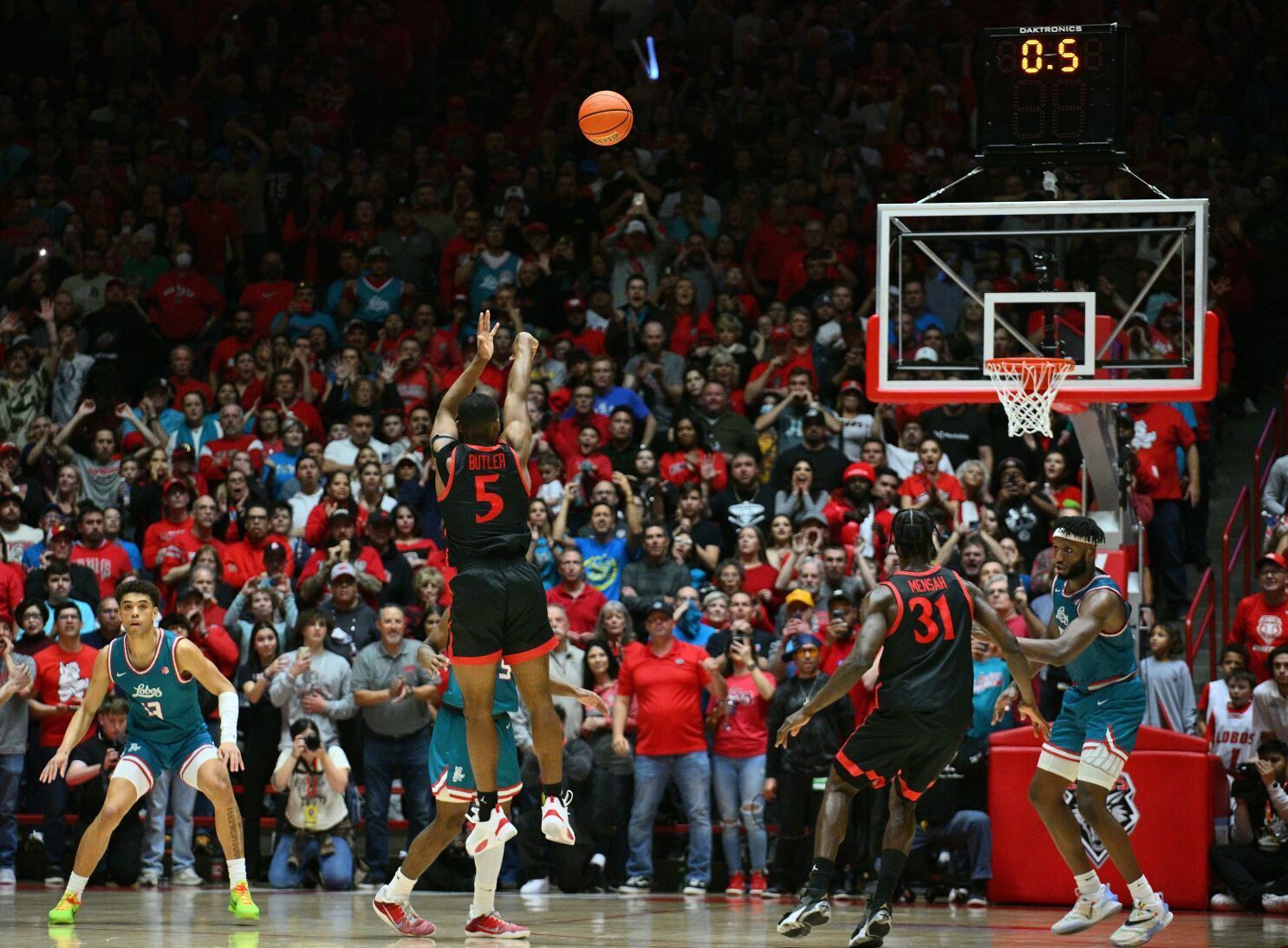 Lamont Butler Stuns Lobos With 73-71 Aztecs Buzzer…